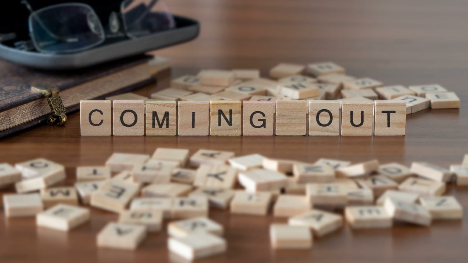 Coming out: cosa significa fare coming out, tra difficoltà e supporto
