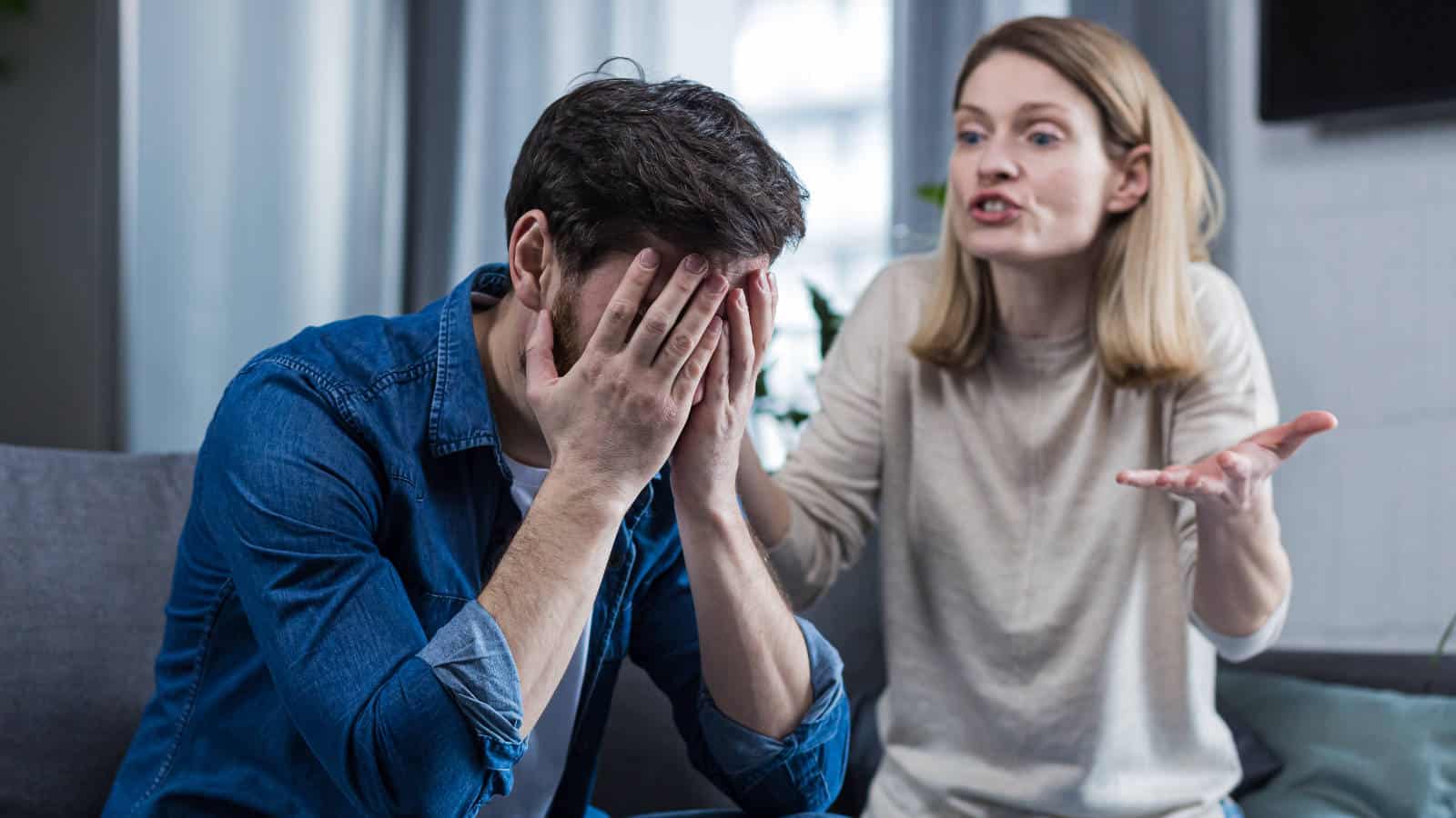Gelosia romantica: tratti di personalità e stile di attaccamento